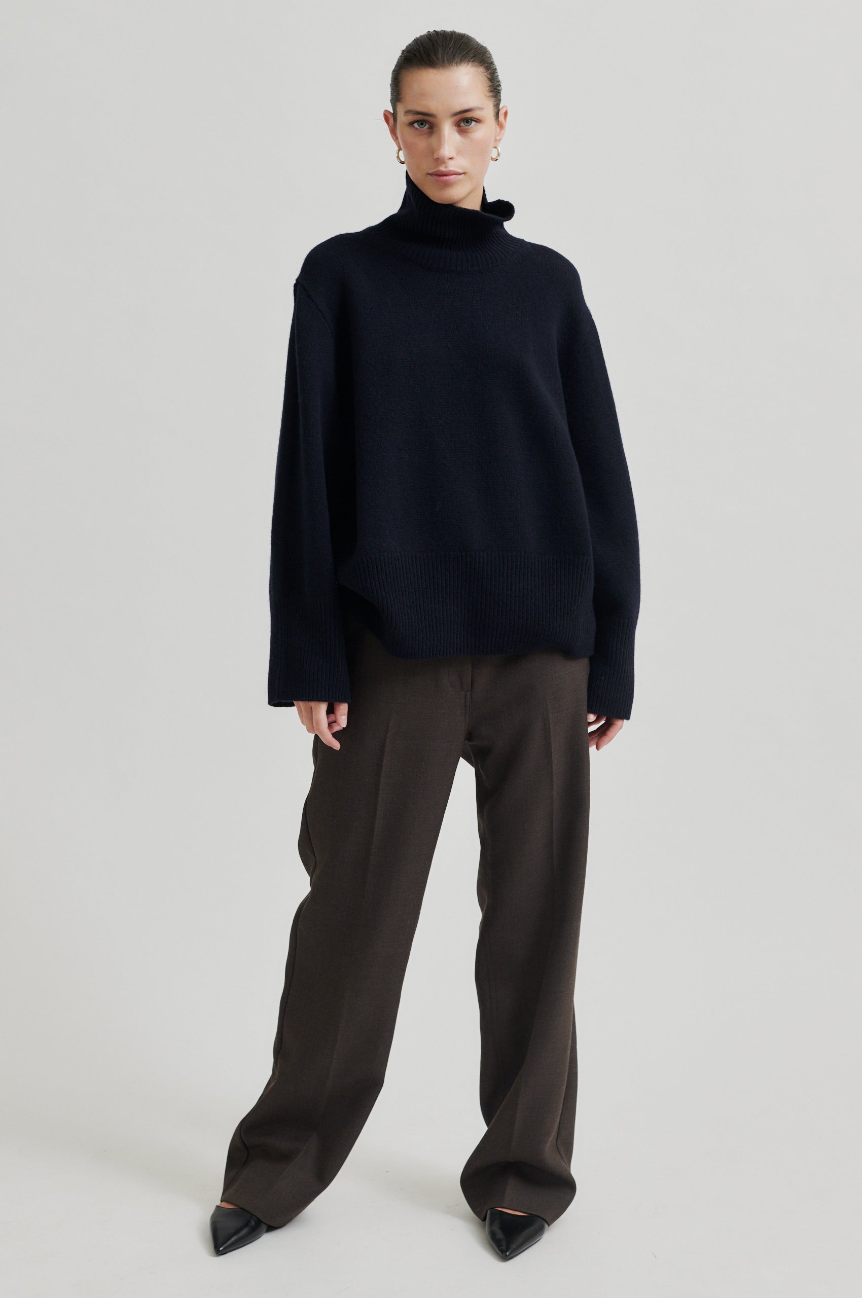 Alpha Knit T-Neck – secondfemale.com