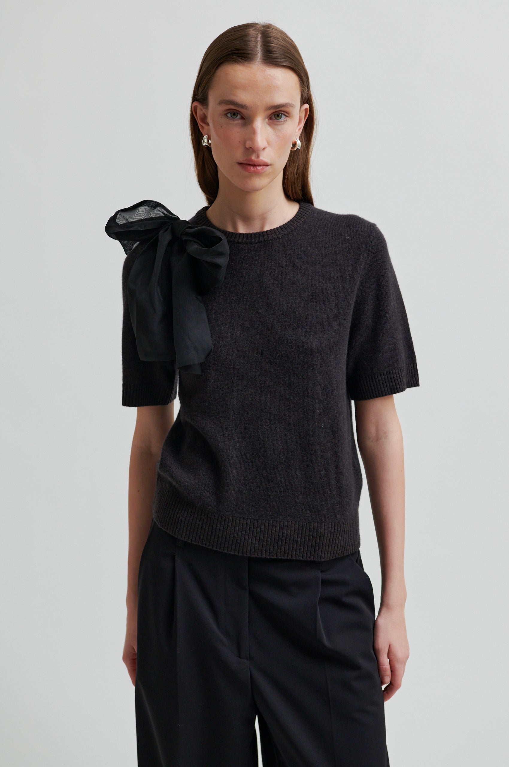 Leara Knit O-Neck – secondfemale.com