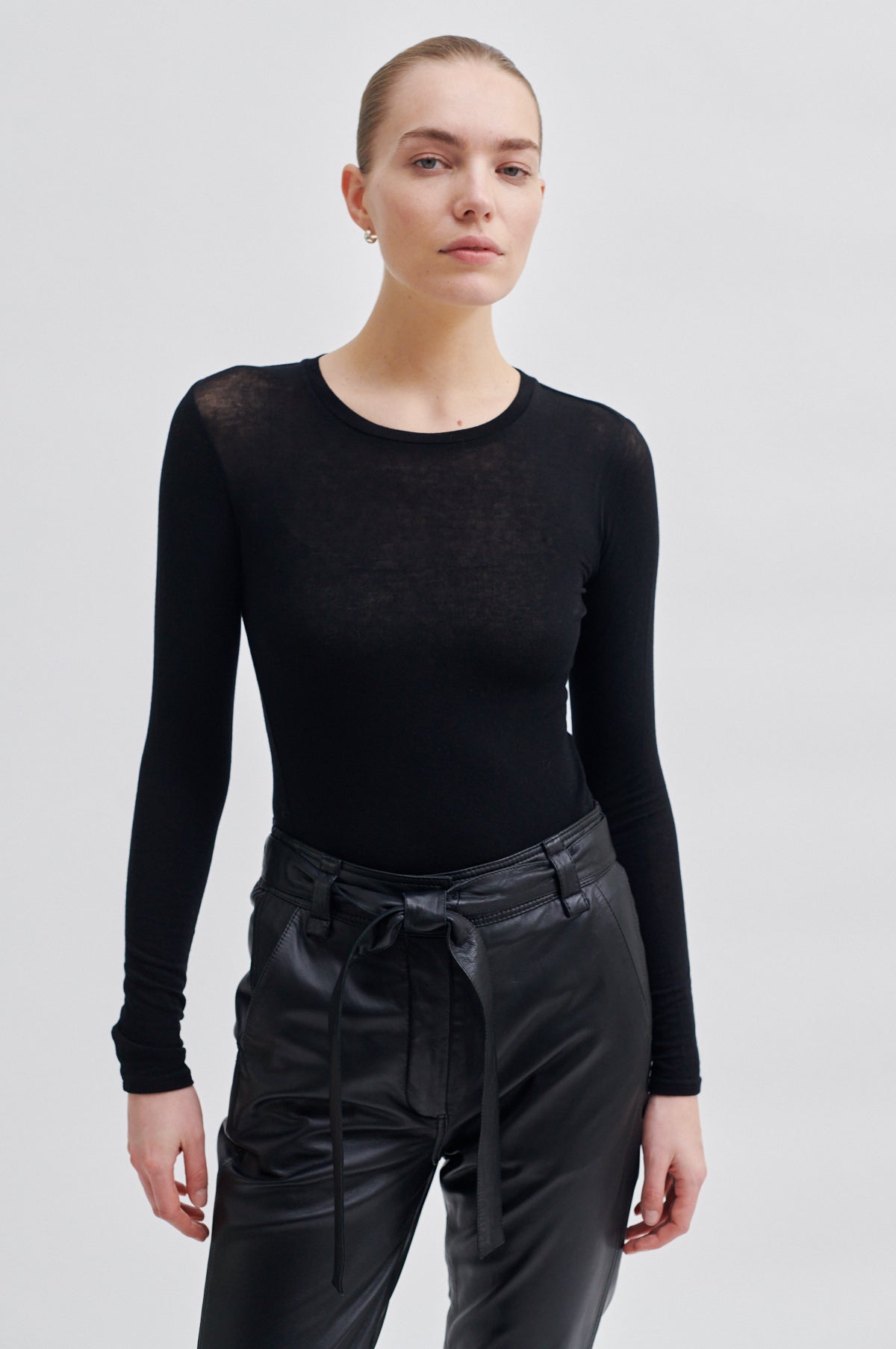 Matima O-Neck Tee – secondfemale.com